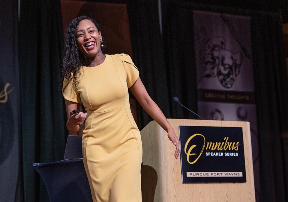 NASA scientist advises PFW students before Omnibus lecture | Purdue ...